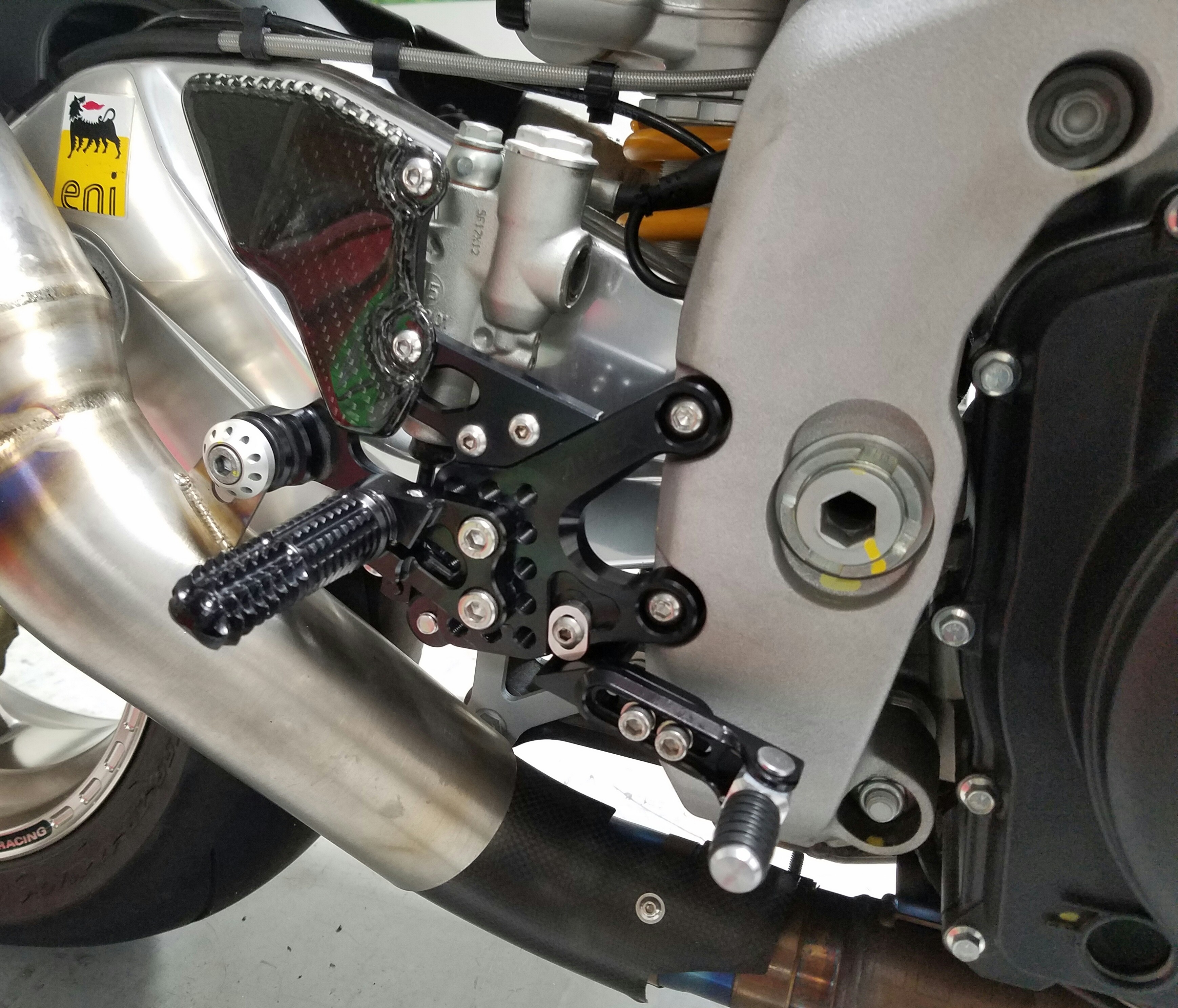 Attack Performance Aprilia RSV4 / Tuono 1100 Rearsets - 712110S